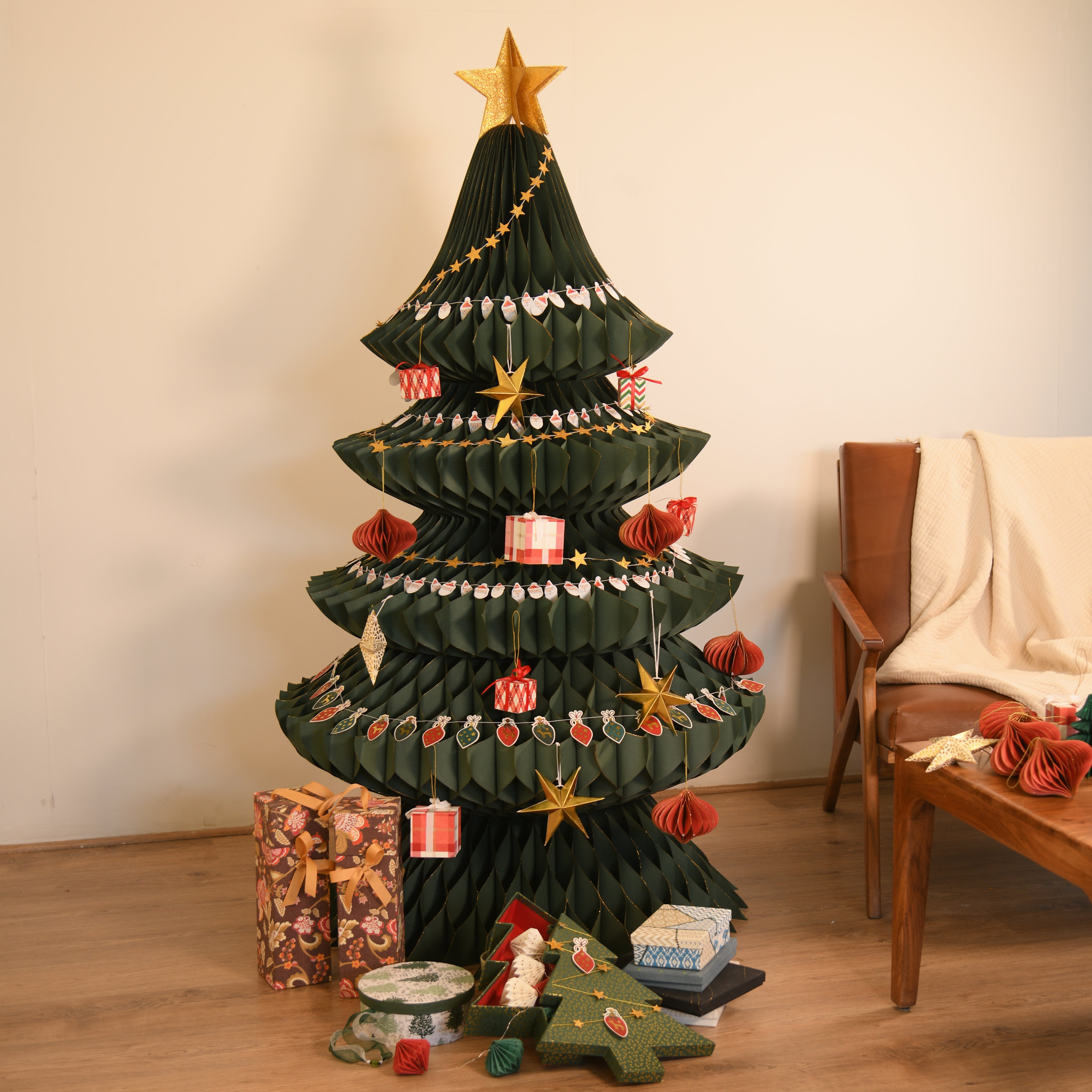 | 5 Feet Christmas Tree With Decor – The Purple Pony